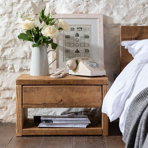 Bedside Table Height Debate: Higher or Lower Than the Bed? – Hudson ...